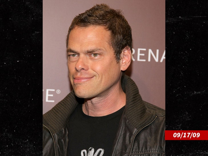 'ShamWow Guy' Offer Vince Shlomi Launches Congressional Campaign