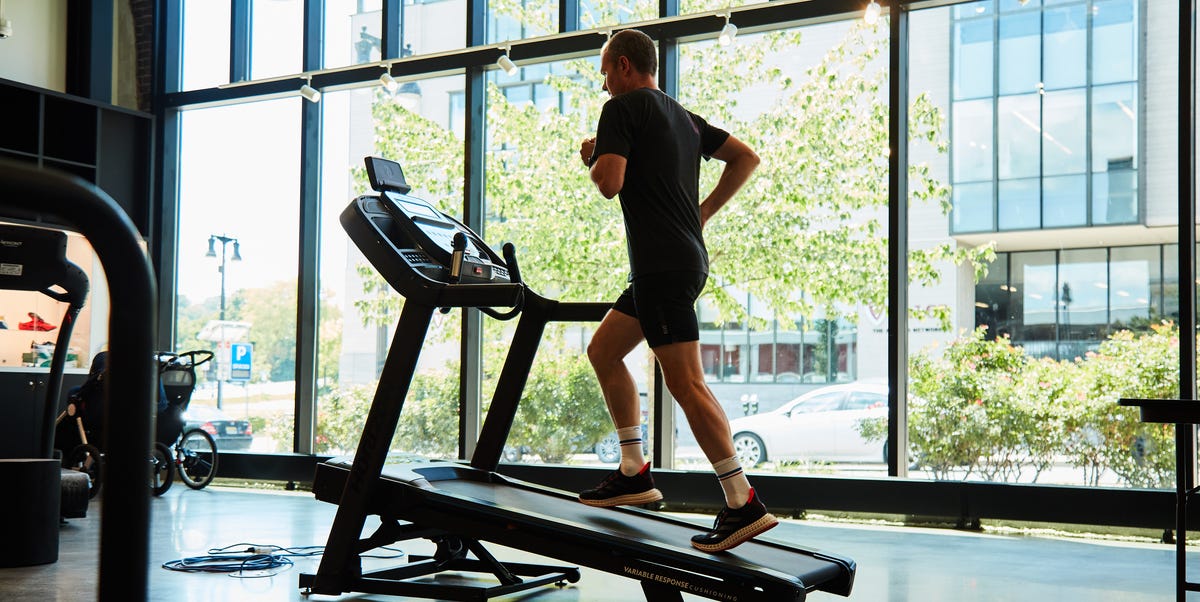 Indoor or Outdoor Running? How to Choose for Your Goals