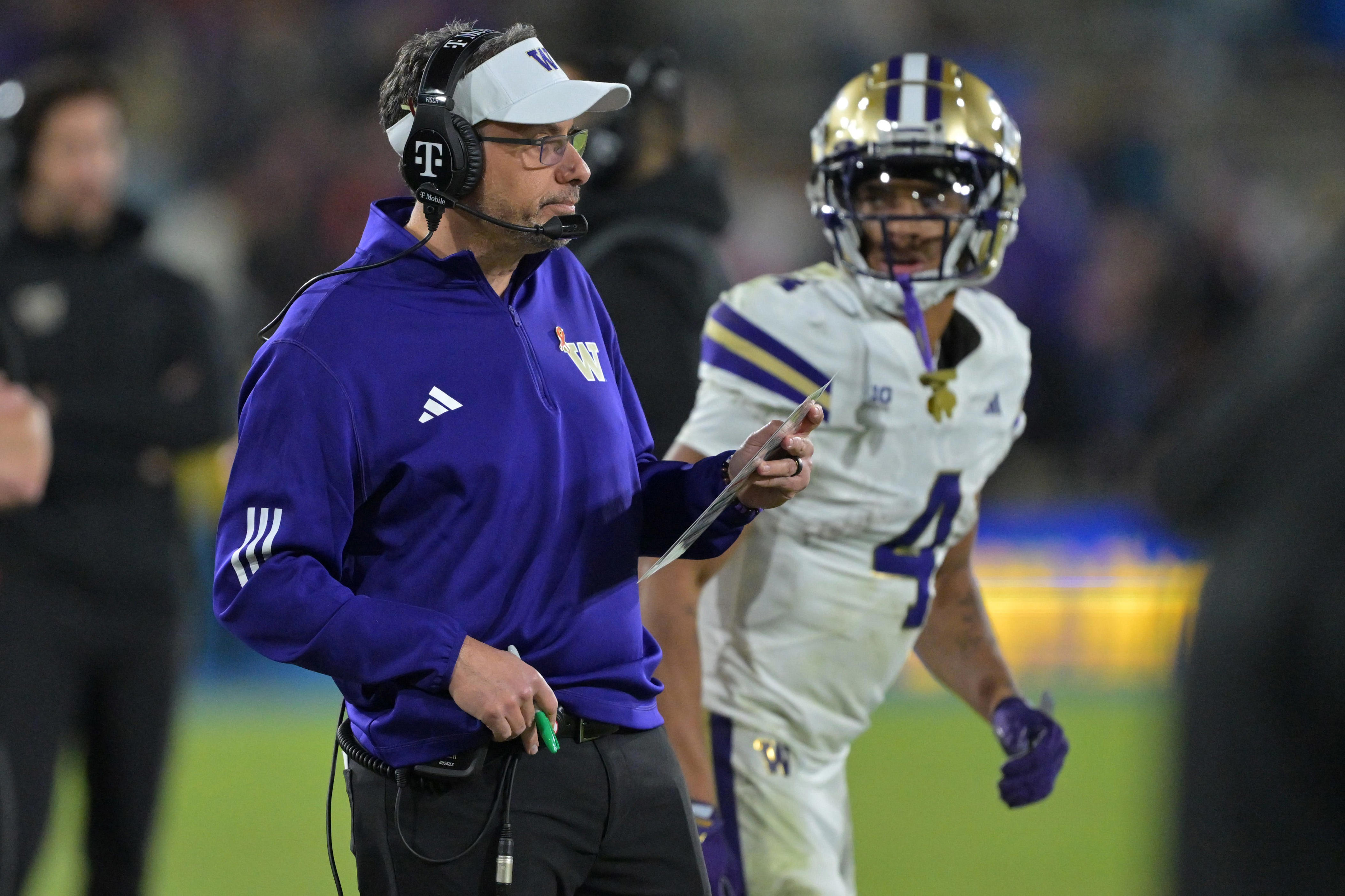 Washington Receives Bump In AP Poll Before Hosting No. 5 Oregon