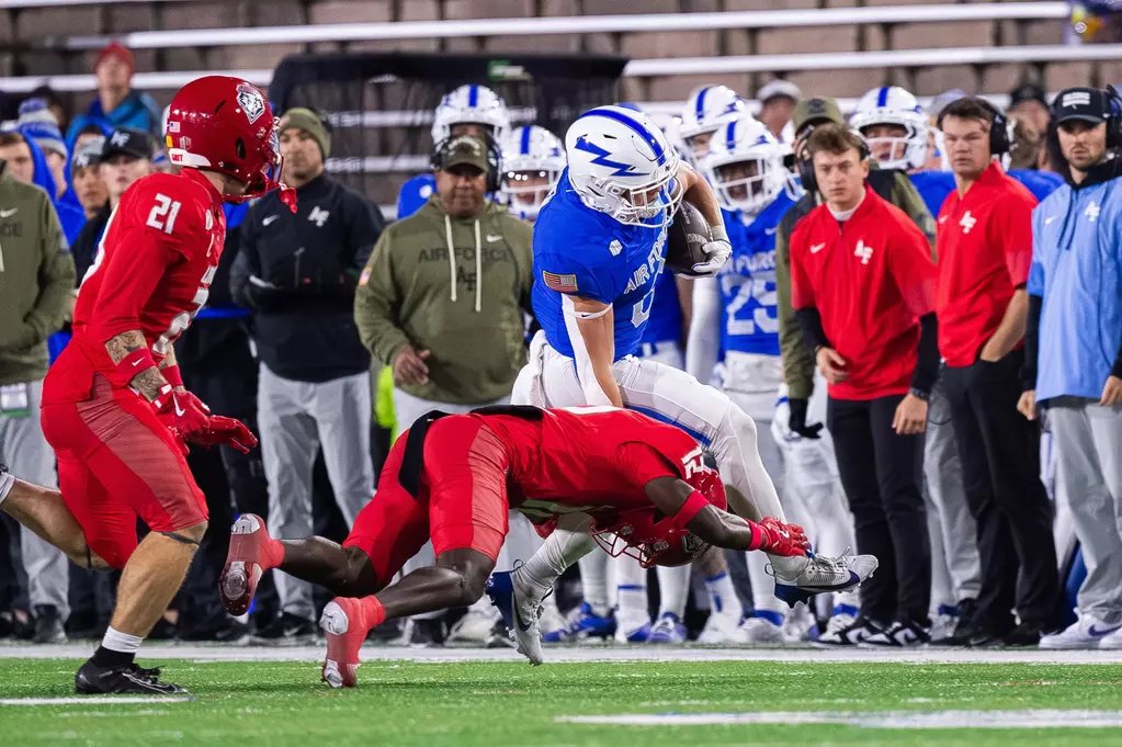 Army and Air Force fall as Navy eyes ‘Turkey Bowl’ with Memphis