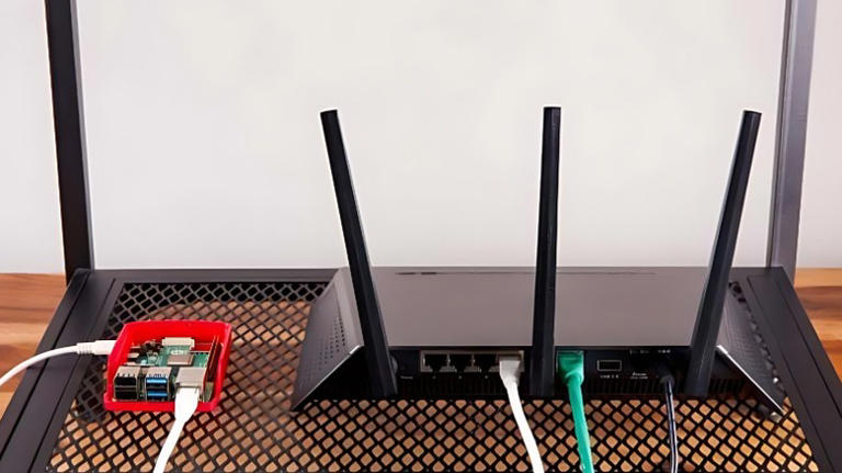 8 Best Raspberry Pi Projects For Beginners