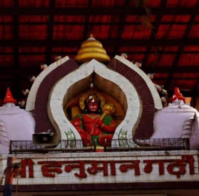 Hanuman Garhi Temple: Ayodhya’s Timeless Tale of Faith and Blessings