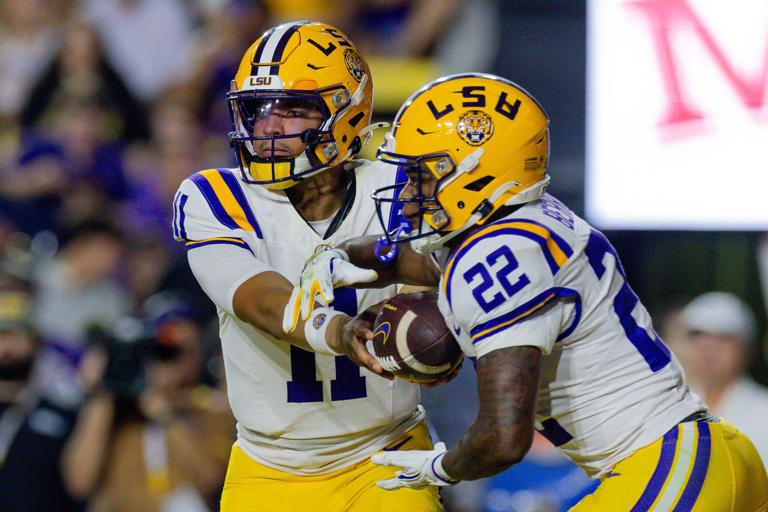 LSU football, Lane Kiffin add second transfer portal running back