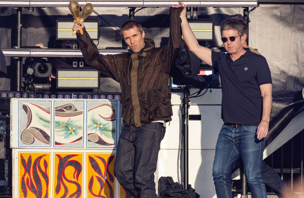 Noel Gallagher would like Oasis to record James Bond theme