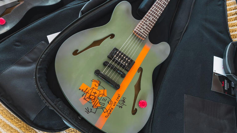 Tom DeLonge has unveiled 10 new Fender Starcasters – and they’re made ...
