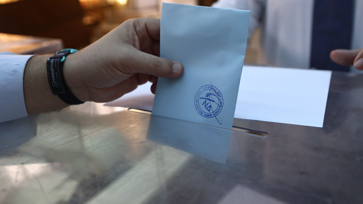 ΝΔ: Πάνω από 122.000 ενεργά μέλη του κόμματος ψήφισαν στις εκλογές ...