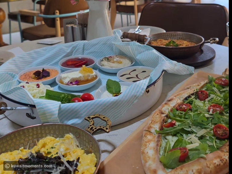 Turkish Restaurant Mado Closes Branch at The Avenues Mall