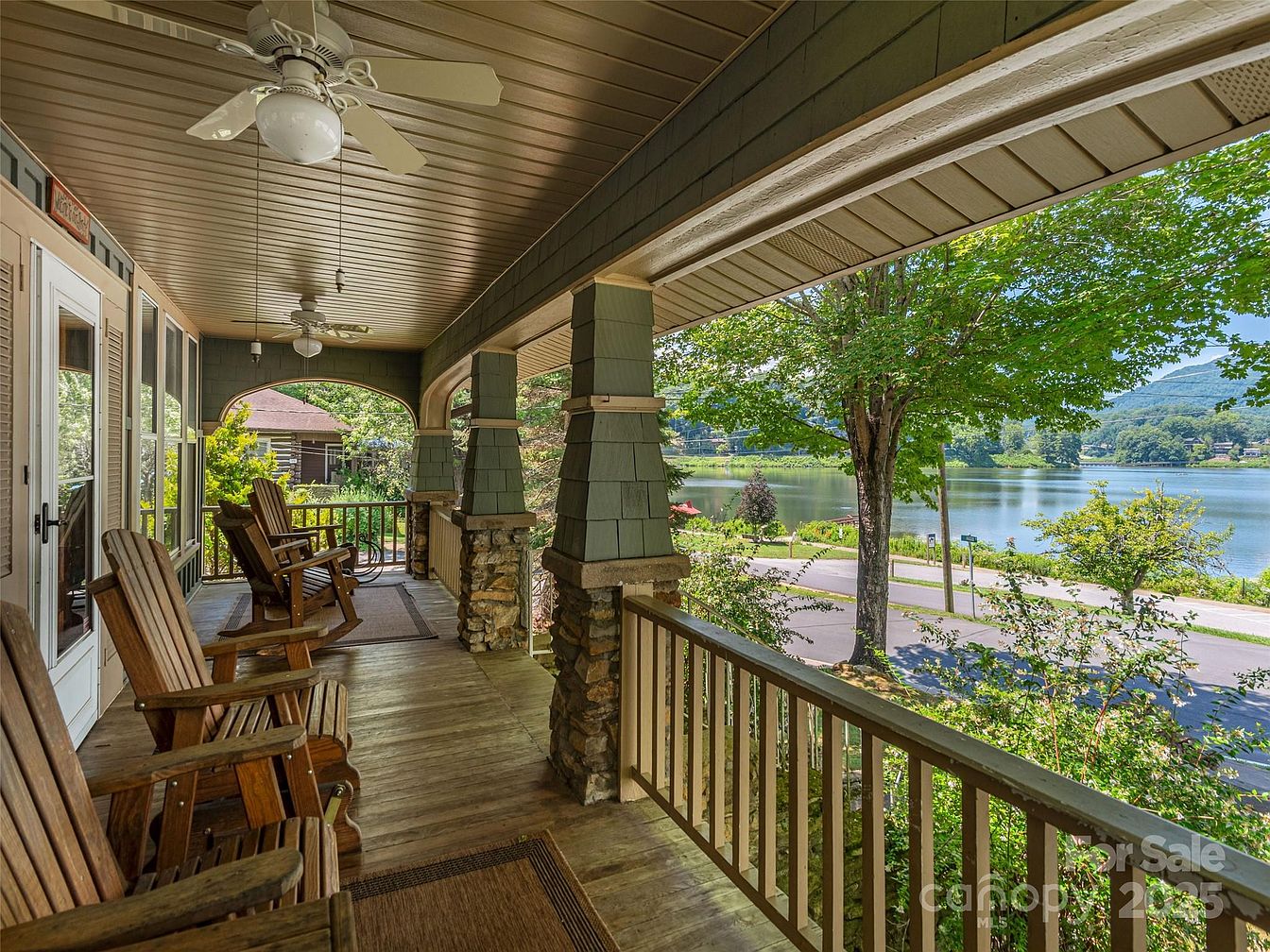 Step Inside a 1920 Arts and Crafts Home in Lake Junaluska, North ...
