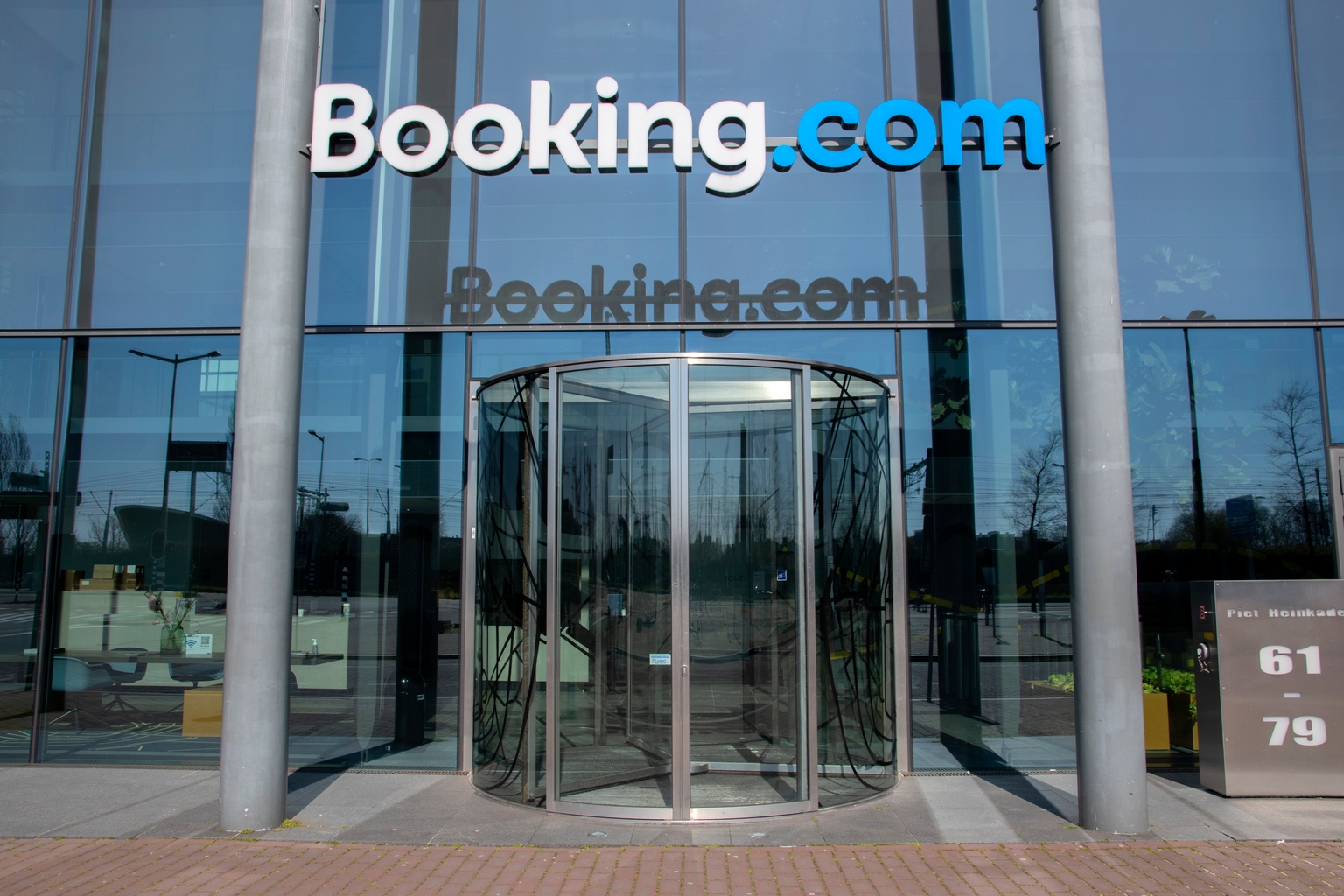 Booking Holdings is seeing improved web traffic in Q4
