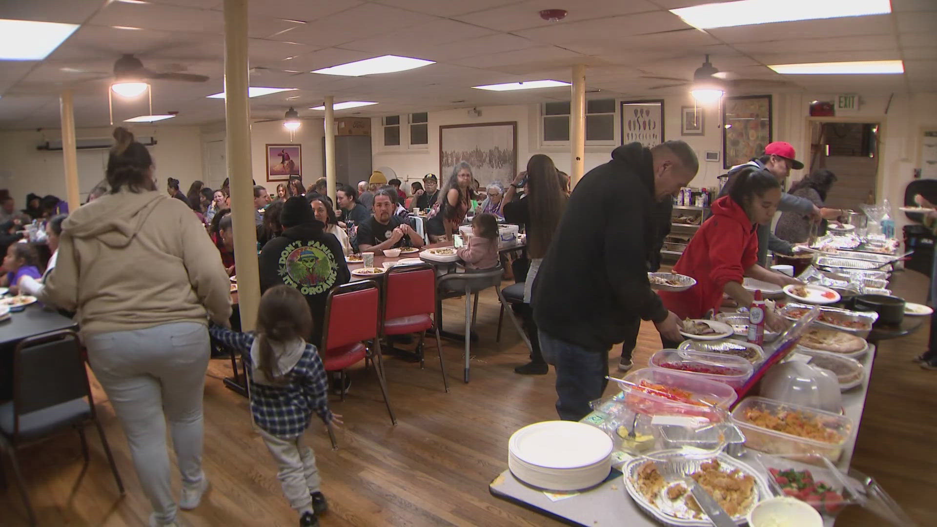 Psychologist Shares Tips To Ease Holiday Tensions