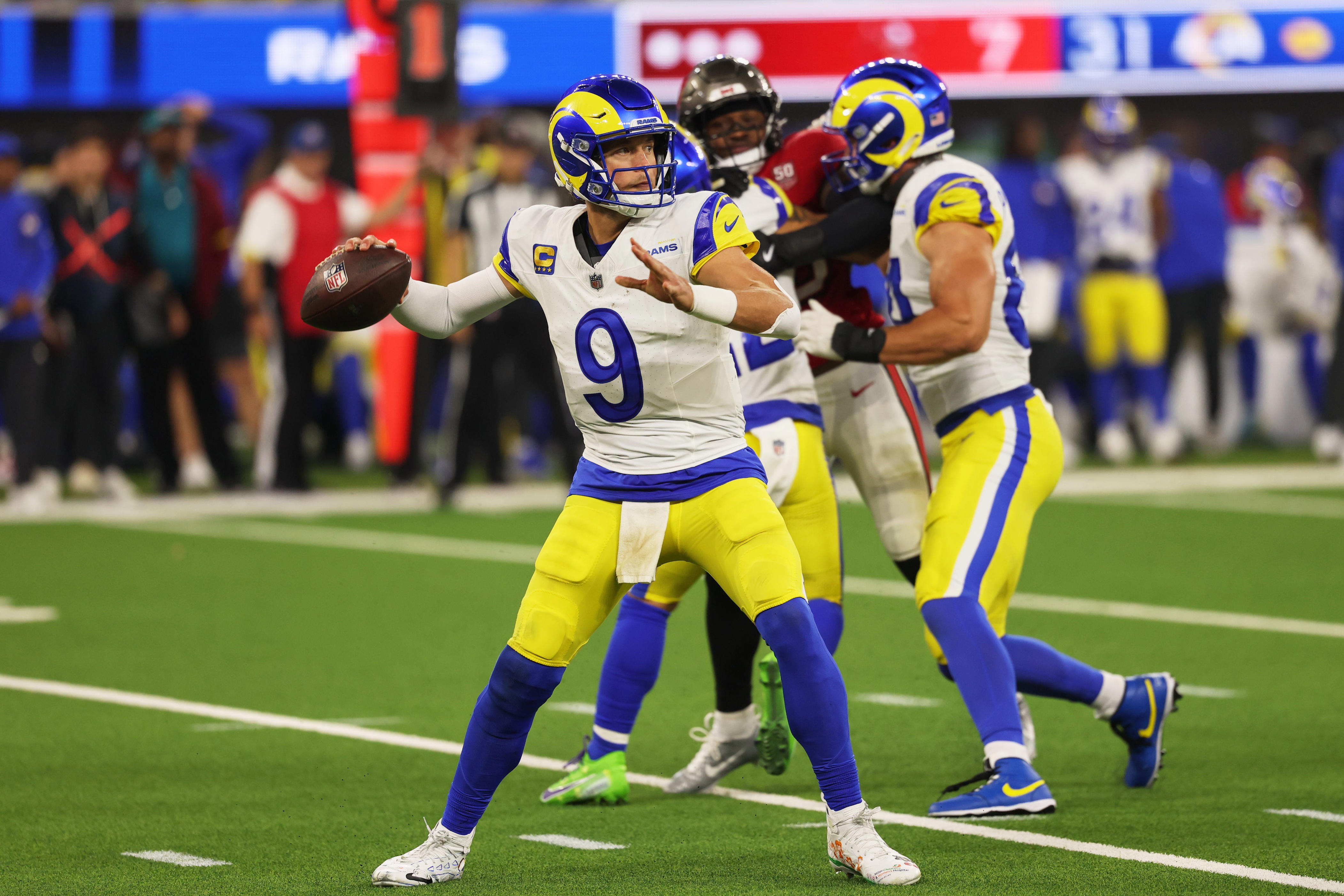 NFL playoff picture Week 13 sees Rams, Patriots take over top seeds