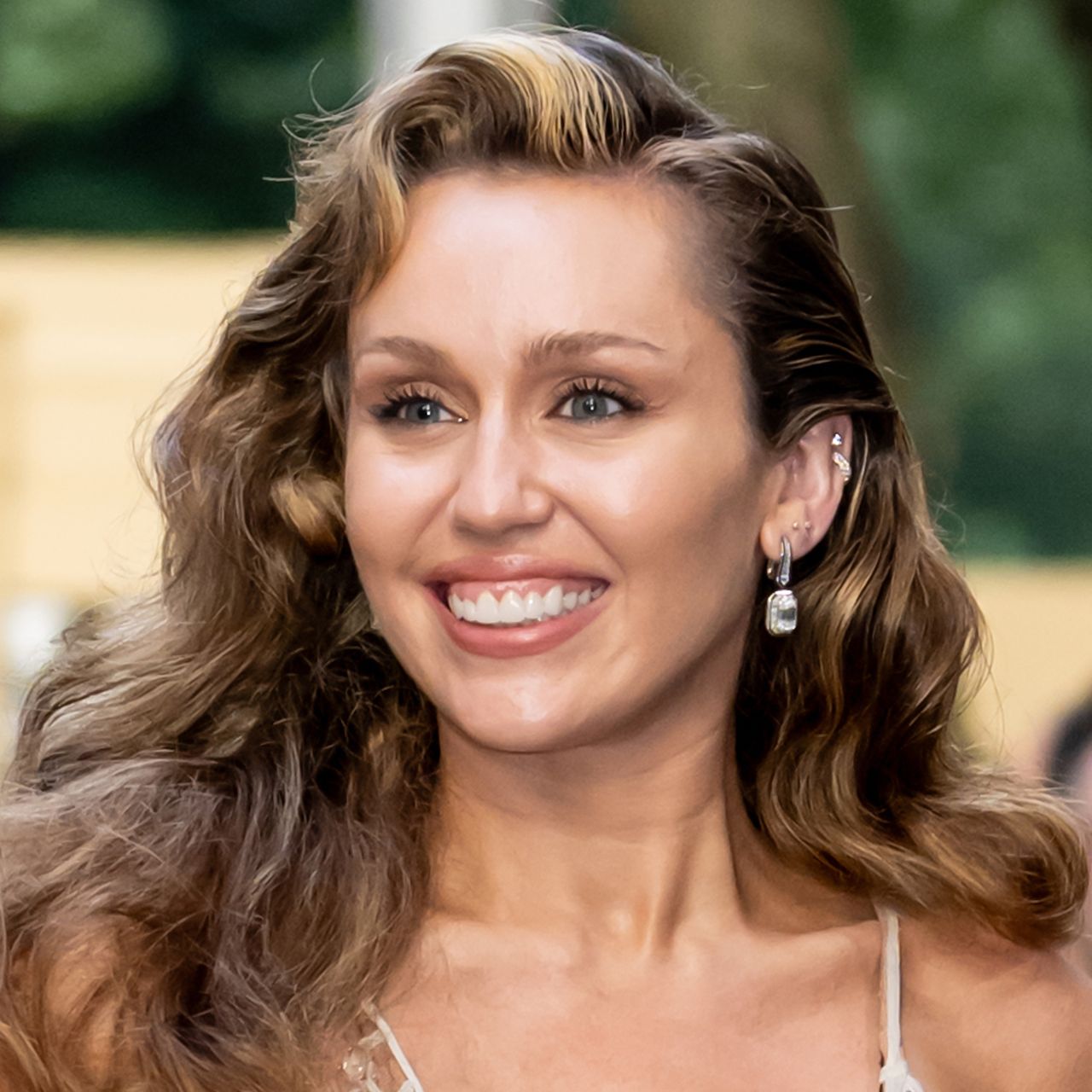 Miley Cyrus’s Grounding Gardening Ritual Could Be the Key to a Calmer You