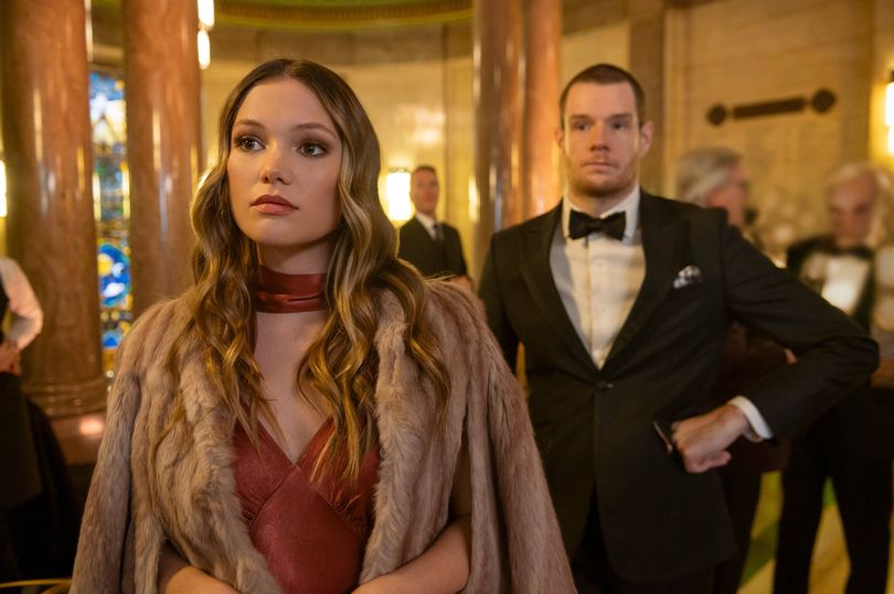 Jingle Bell Heist cast, release date and plot of new Netflix romcom