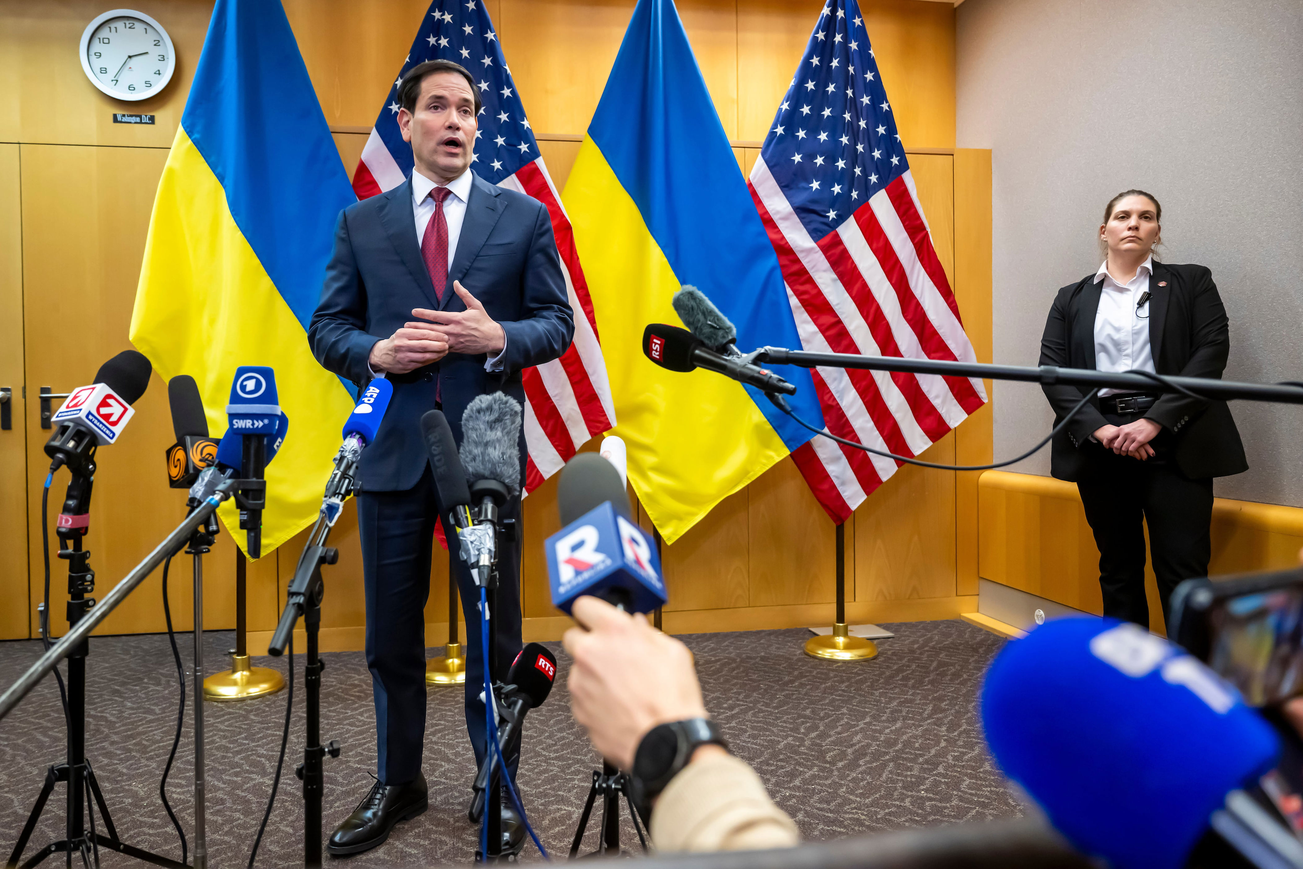 EN DIRECT - Nouvelle version du plan américain pour l’Ukraine : un haut ...