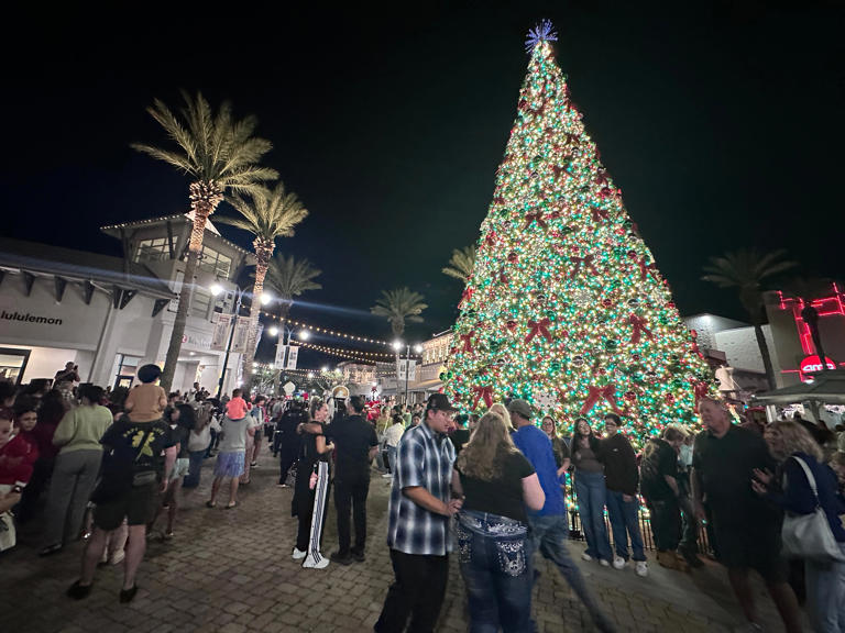 Christmas parades and festivals coming up across Okaloosa County