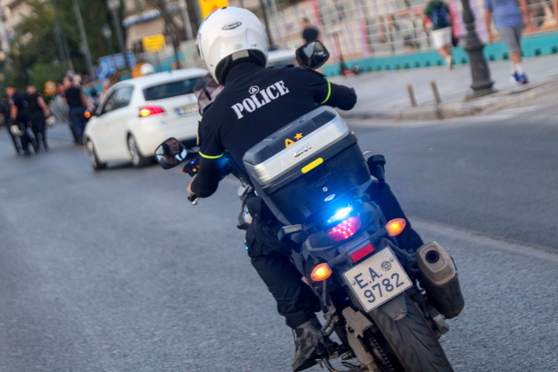 Πετρούπολη: Ανήλικη έπεσε θύμα άγριας σεξουαλικής επίθεσης από Αιγύπτιο ...