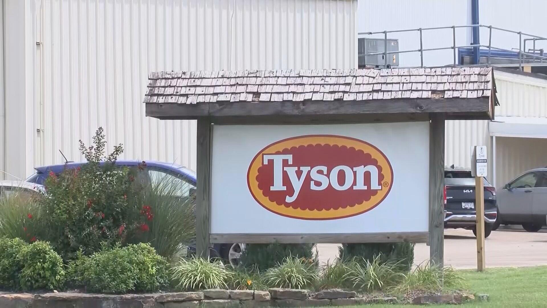 Nebraskans lament Tyson decision to close Lexington plant with 3,200 ...
