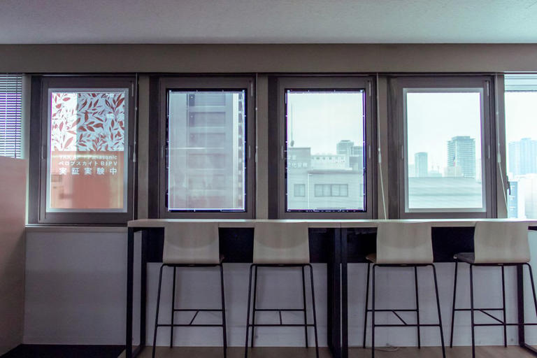 パナソニック「発電するガラス」YKK APと実装検証