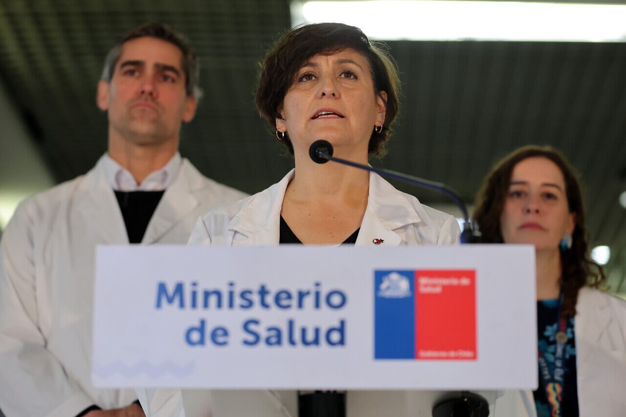 Operación de cadera fast track a la madre de ministra Aguilera en ...