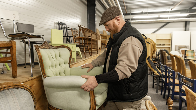 Not Estate Sales Or Thrift Stores: The Overlooked Place To Find Prized ...