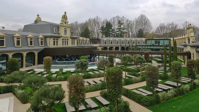 This Luxurious Thermal Spa In Italy Is Perfect For A Relaxing Escape ...