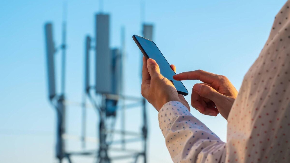 Competition watchdog clears €971m telecoms infrastructure deal