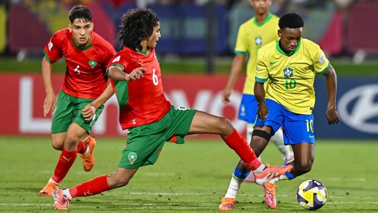 Arsenal make offer for shock signing as Vinicius Jr bomb drops ...