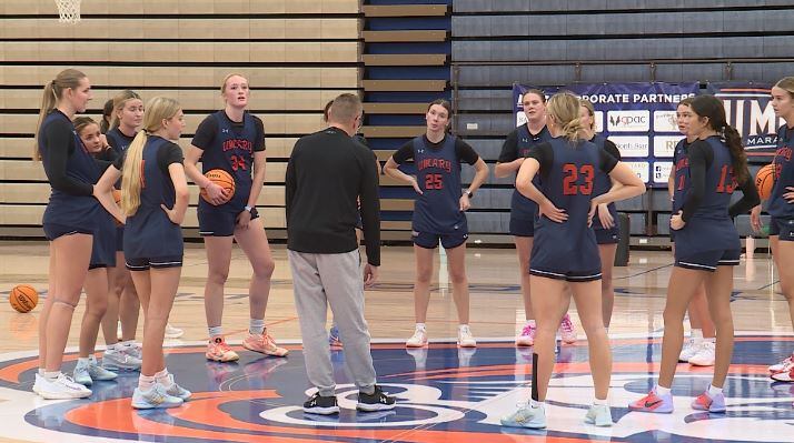 UMary women’s basketball singing its way to best start in more than 20 ...