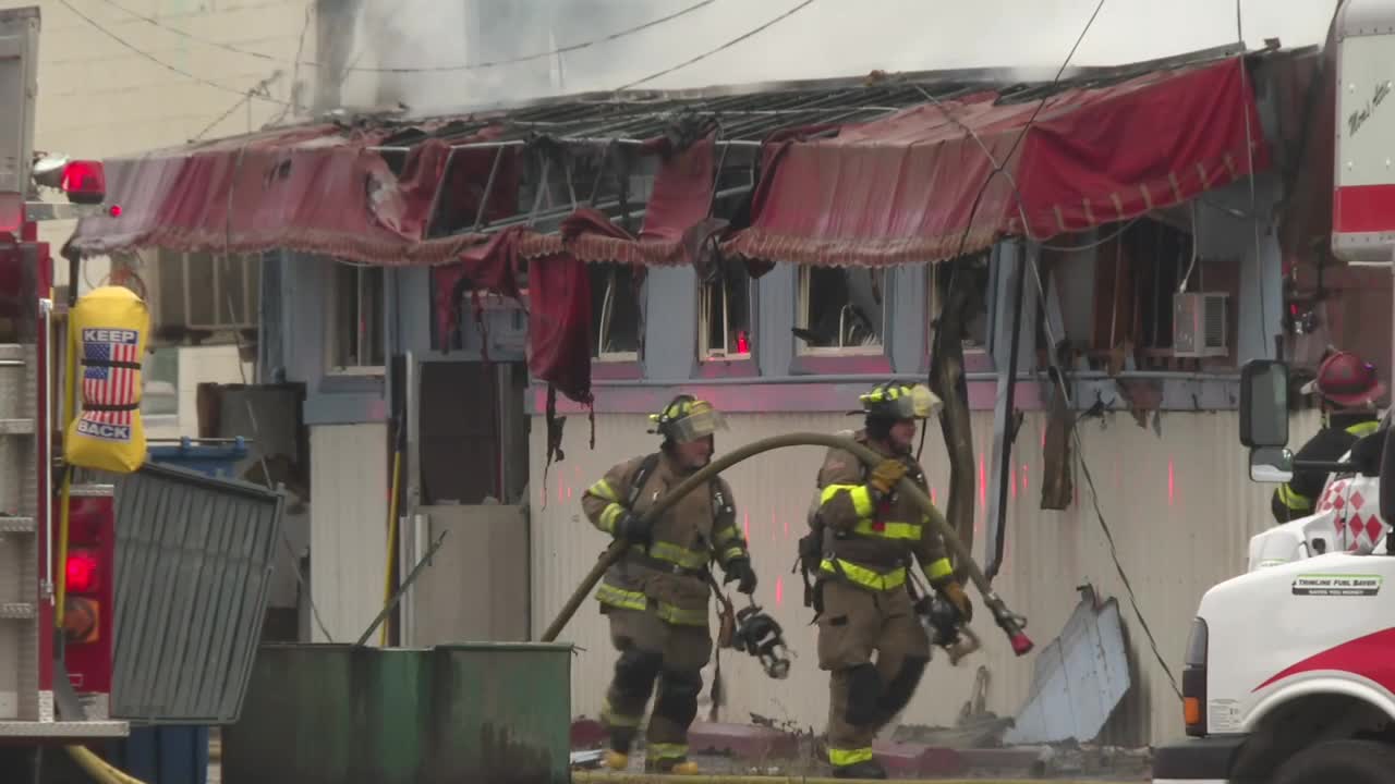 New Plymouth fire destroys Double Diamond Bar, damages businesses