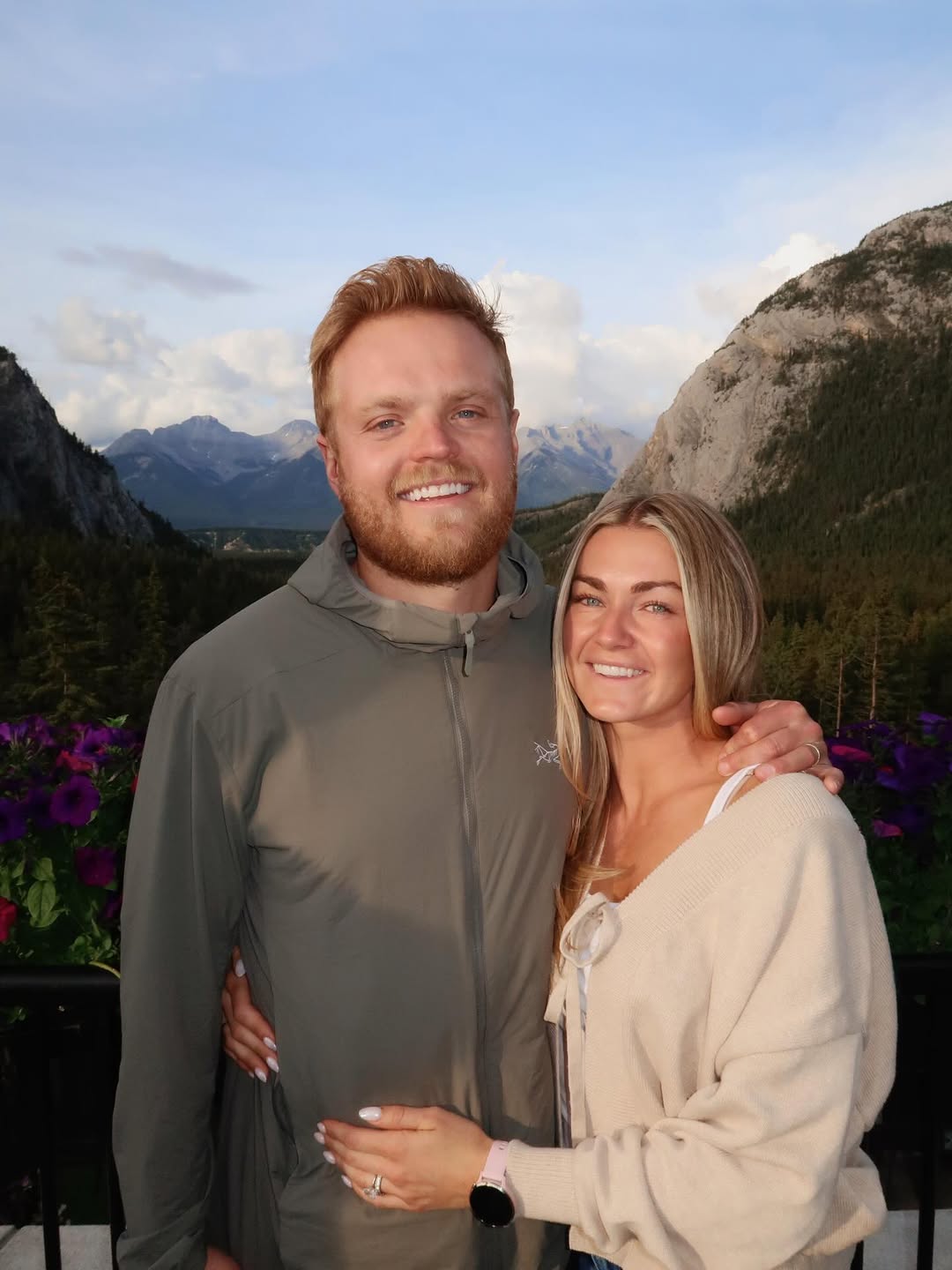 ‘Dancing With the Stars’ alum Lindsay Arnold pregnant, expecting baby ...