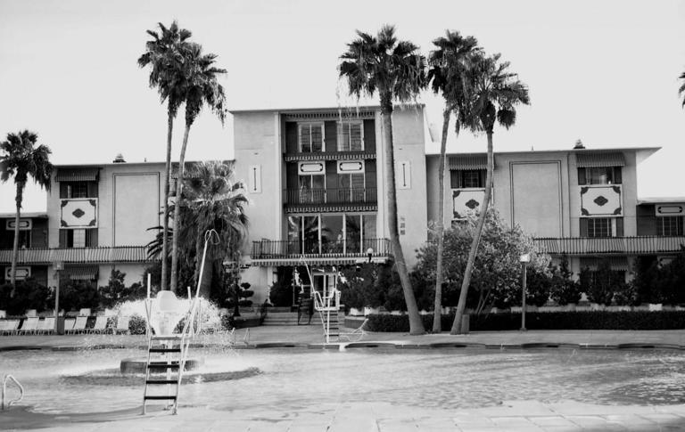 ‘Bugsy Suite’ at Flamingo Las Vegas survives in photos before 1993 ...