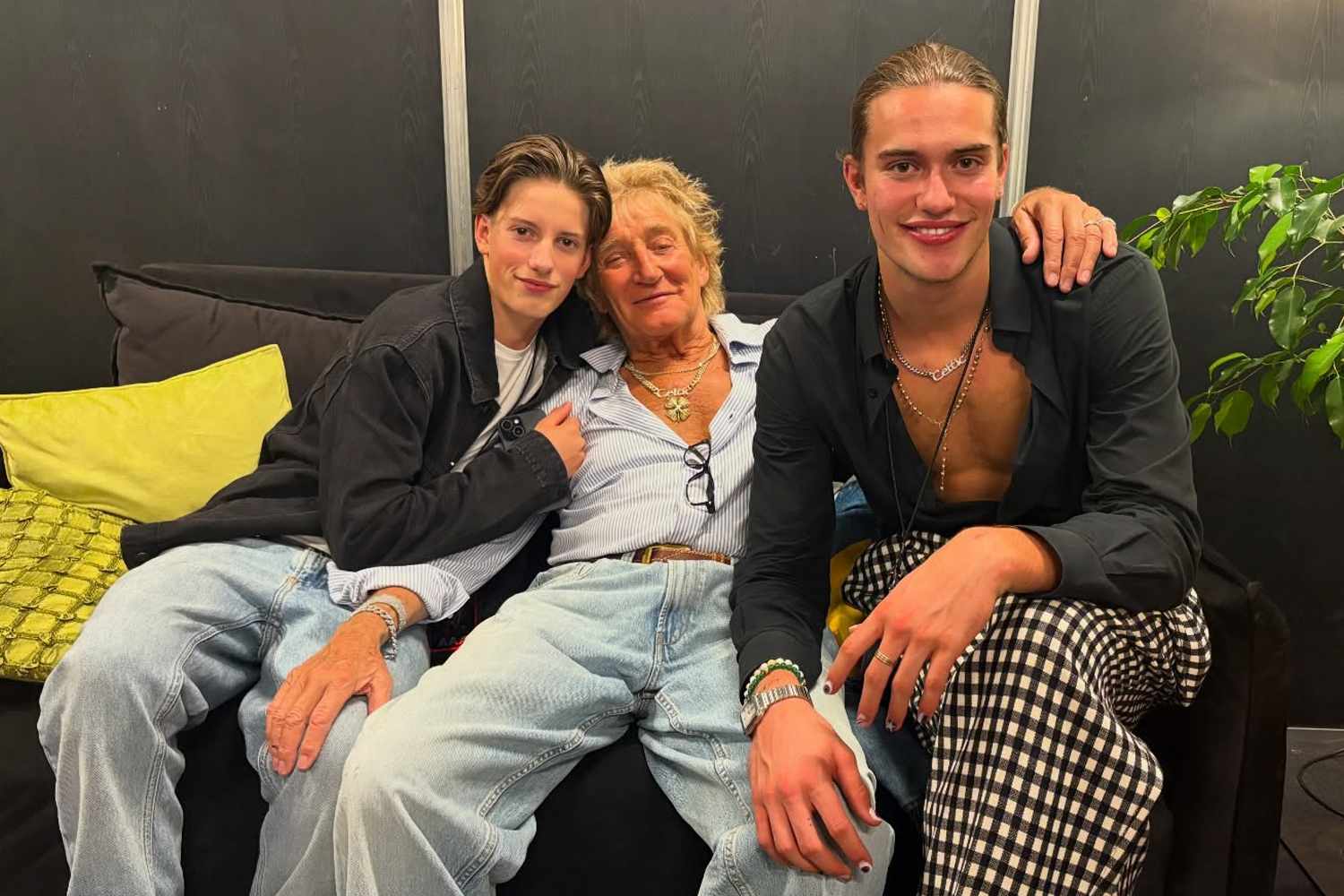 Rod Stewart's Sons Aiden, 14, and Alastair, 19, Look All Grown Up as ...
