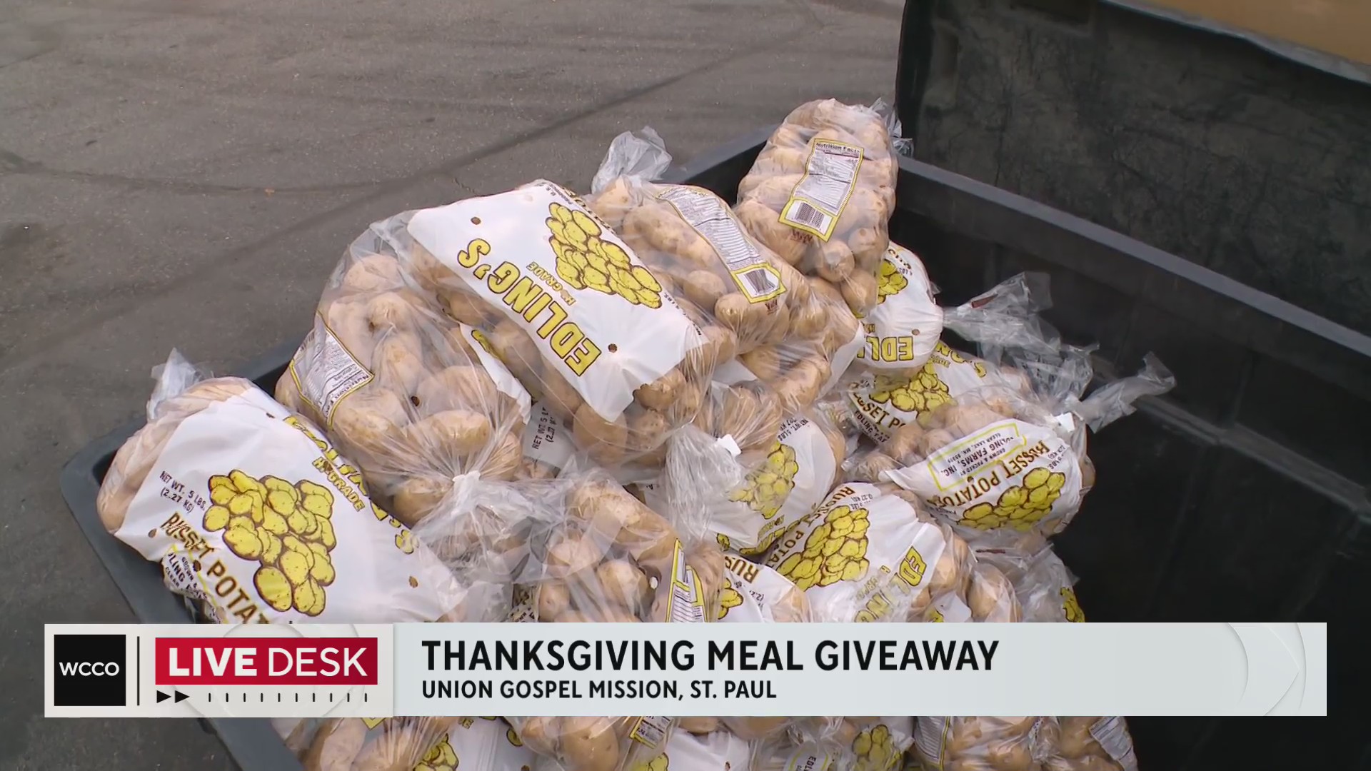 Union Gospel Mission holds 68th Thanksgiving meal giveaway