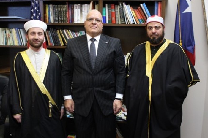 Imam linked to Islamic court Texas gov. says is illegal identified as ...