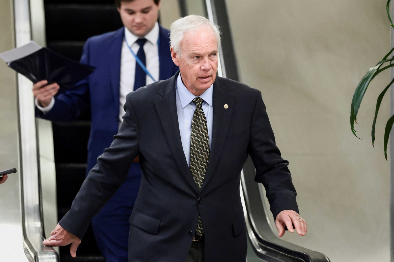 Senate Republican breaks with Trump's plan to dole out $2K checks