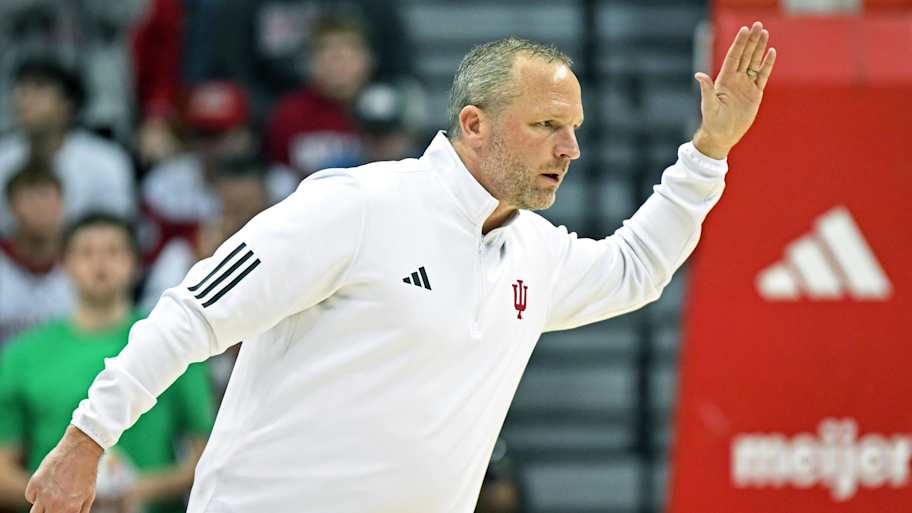 Darian DeVries Gives Indiana Basketball Injury Updates: Latest on Drake ...