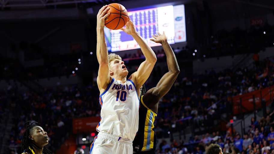Gators Hold Steady in Lastest AP Basketball Top 25