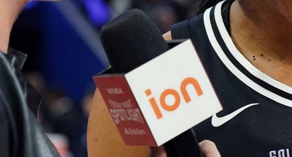 Sinclair makes bid for Scripps