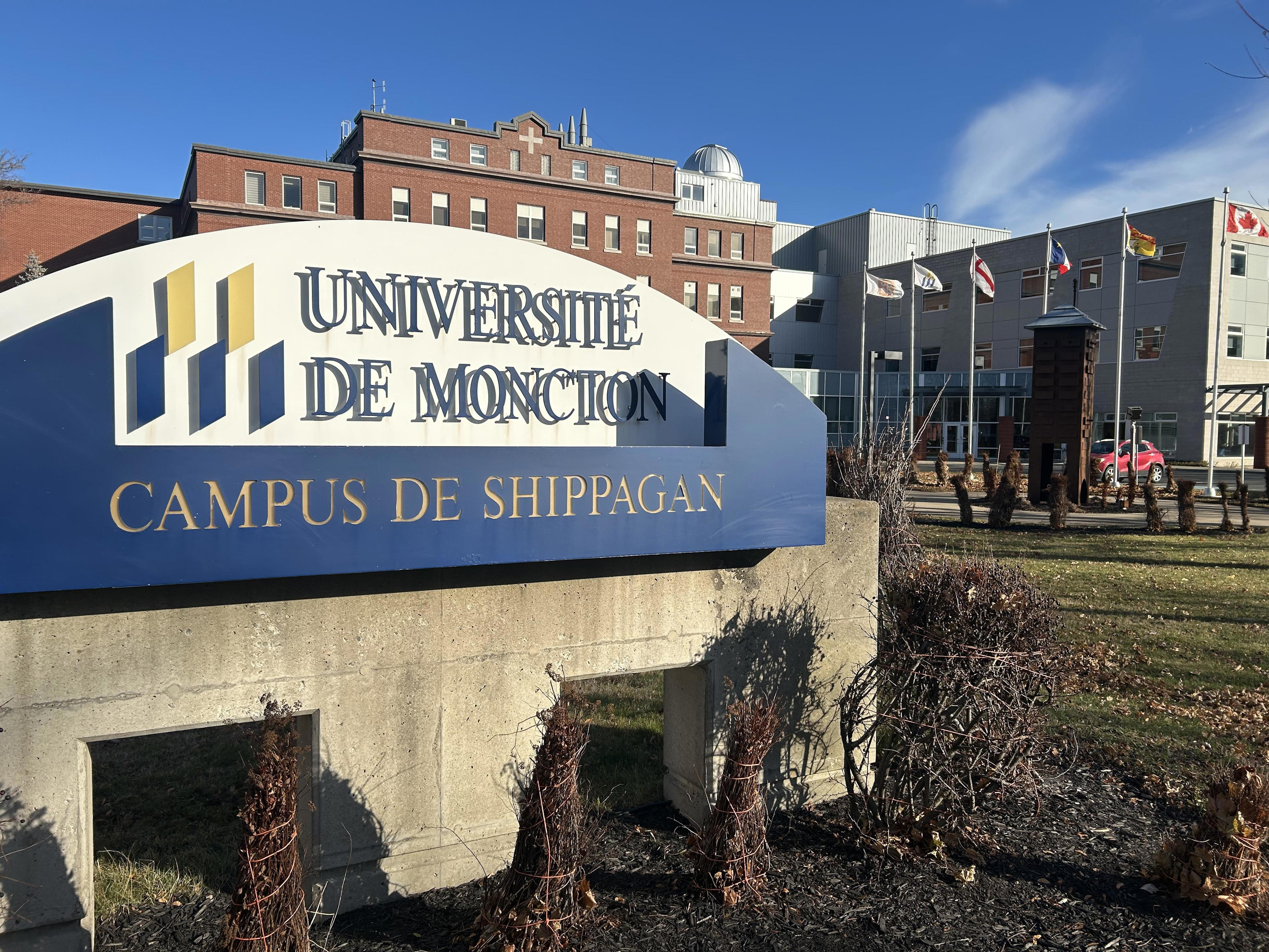 Près d’1 M $ de plus pour la refonte du programme de bourses de l’U de Moncton