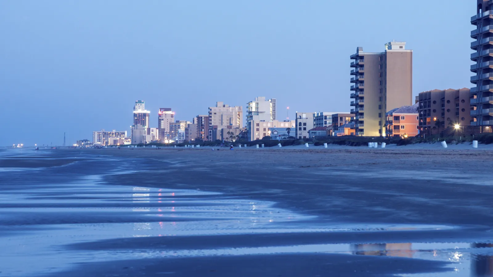Texas stands by SpaceX after public beach closures for launches spark ...