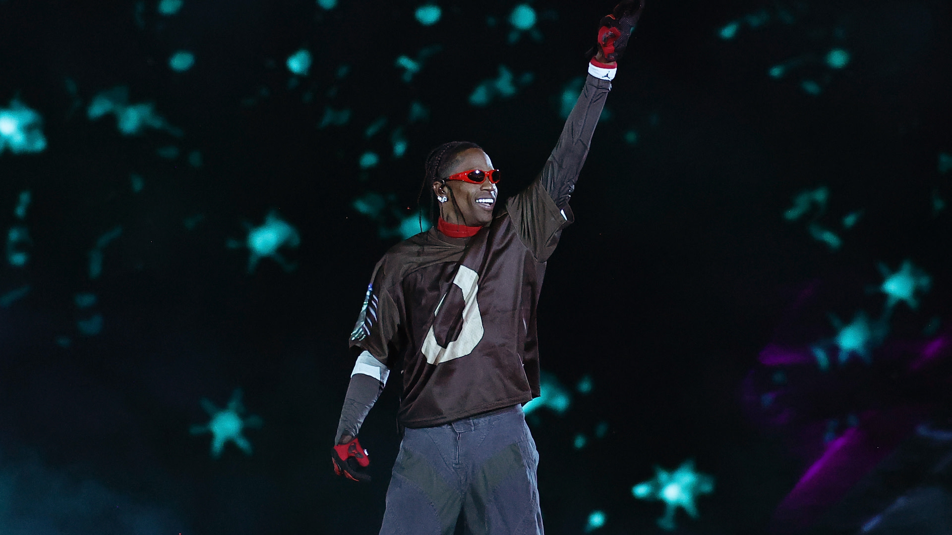 Travis Scott World Tour Grosses $265 Million, Ends With 475 Total "FE!N ...