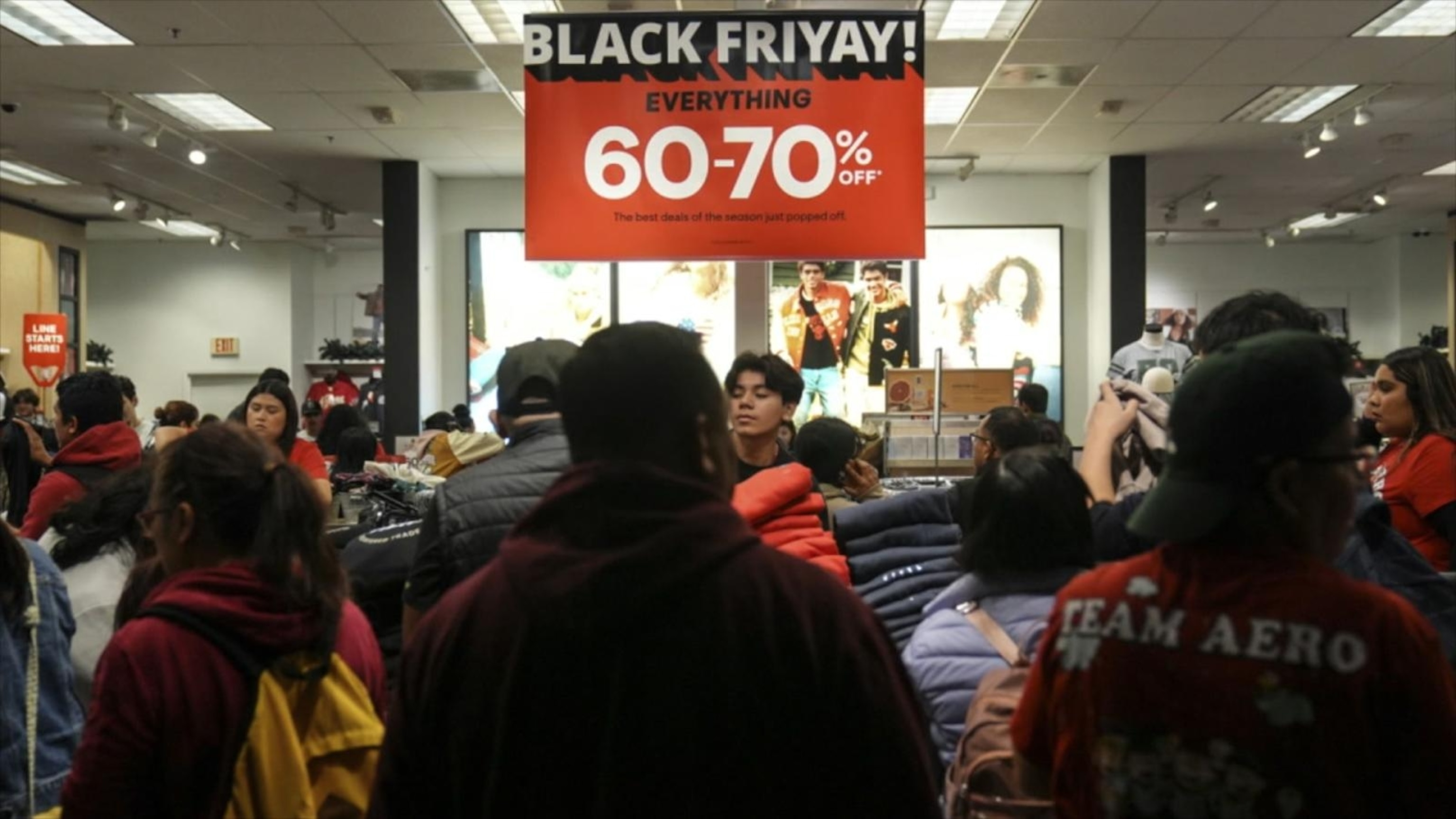 2025 Black Friday trends: What’s happening on the ground as shoppers ...