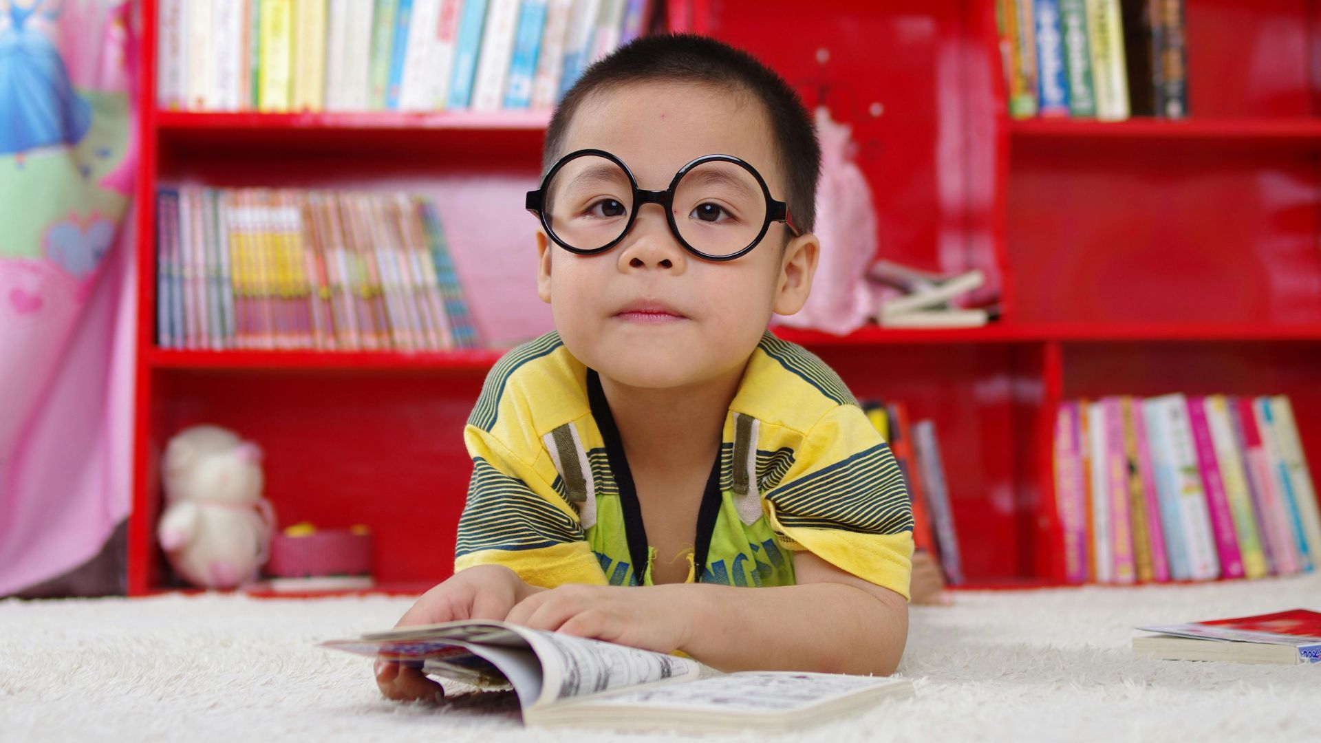 Why Kids Learn Languages So Much Better Than Adults