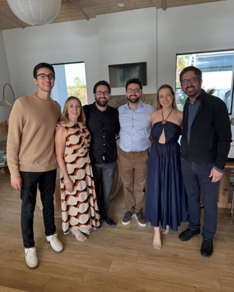 All About Ray Romano’s 4 Kids & His Wife Anna