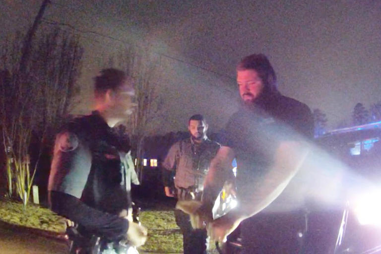Georgia cop dissed ex-Georgia QB Carson Beck during Ben Cleveland arrest