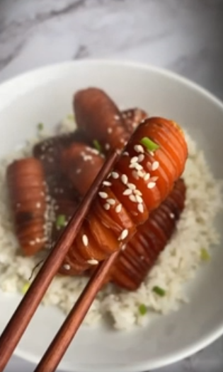 Hasselback Roasted Carrots: Crispy, Sweet, and Easy to Make