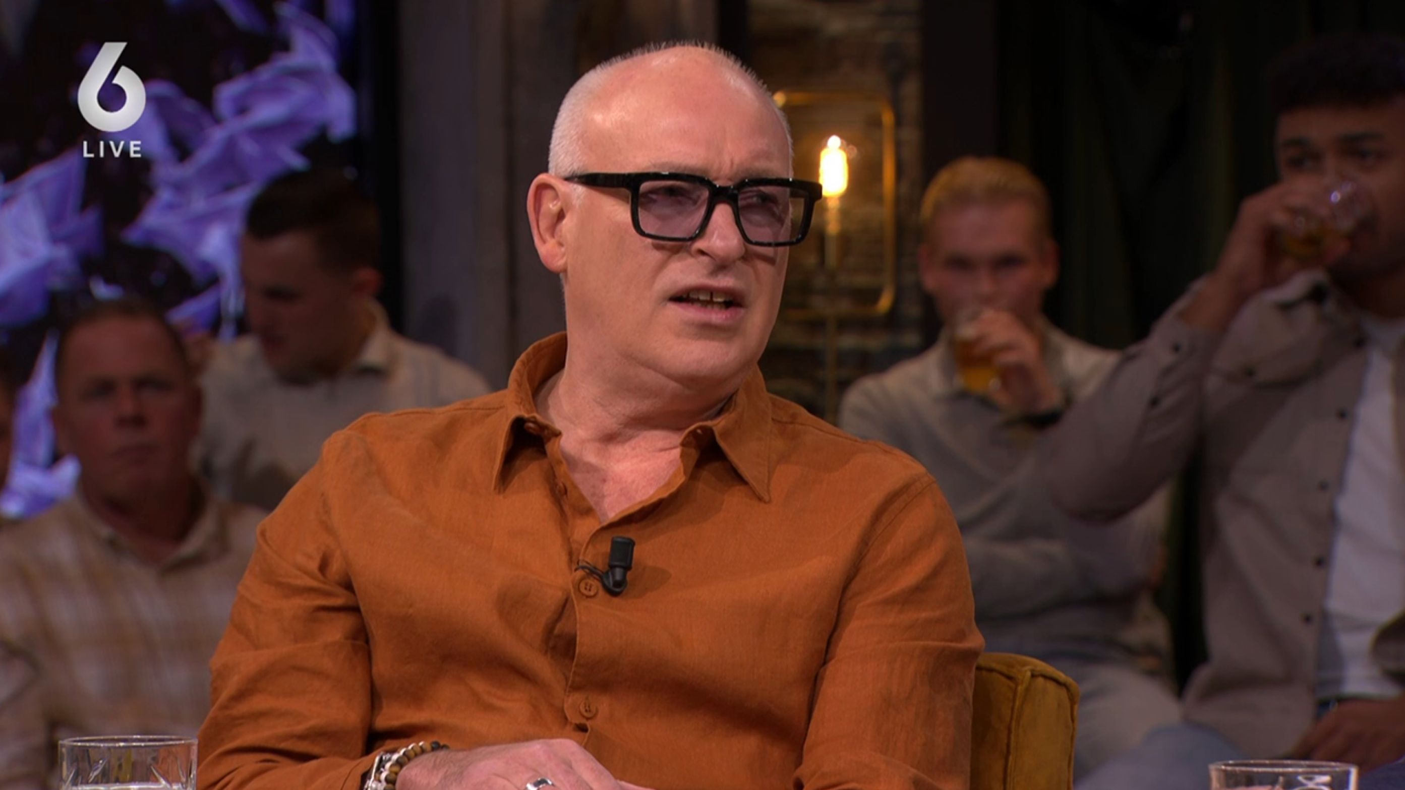 René van der Gijp moedeloos: 'Ik kan beter afbellen voor Vandaag Inside'