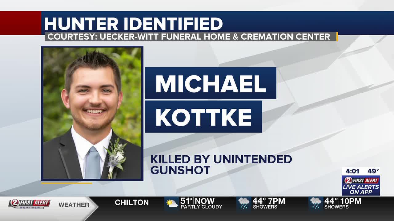 Lomira man found dead from gunshot wound near tree stand