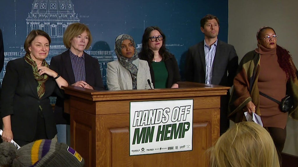 Minnesota's Amy Klobuchar, Tina Smith, Ilhan Omar among politicians ...