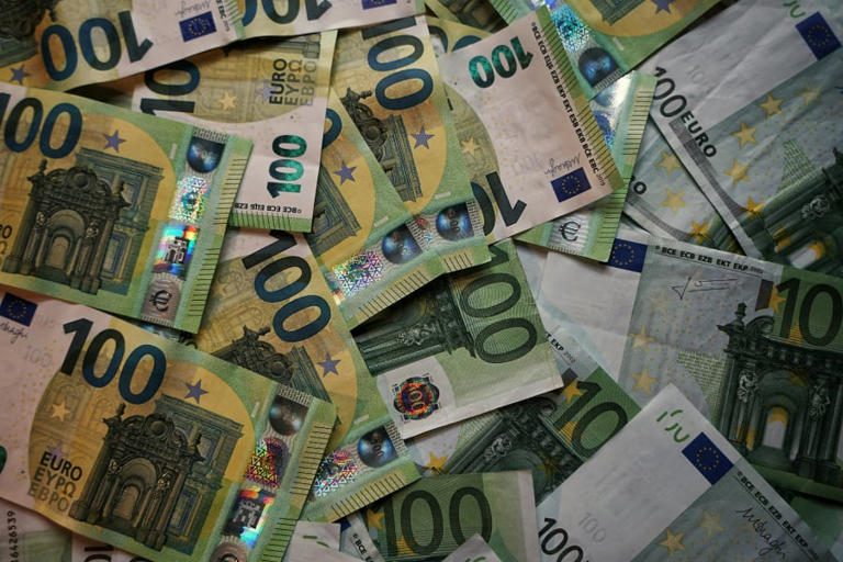 Επίδομα 250 ευρώ: Γιατί δεν πληρώθηκαν συνταξιούχοι, πότε η επόμενη πληρωμή